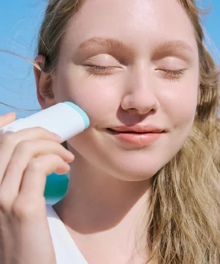 Skin1004 Madagascar Centella Hyalu-Cica Silky-Fit Sun Stick – SoKoSkins